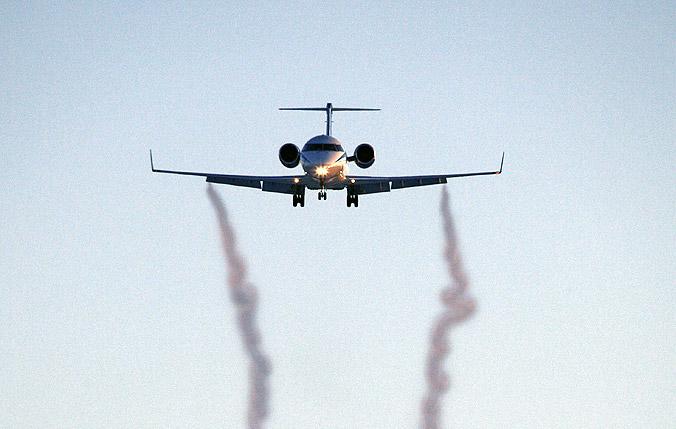 GMB offers 'cautious welcome' to Bombardier sale | GMB Union